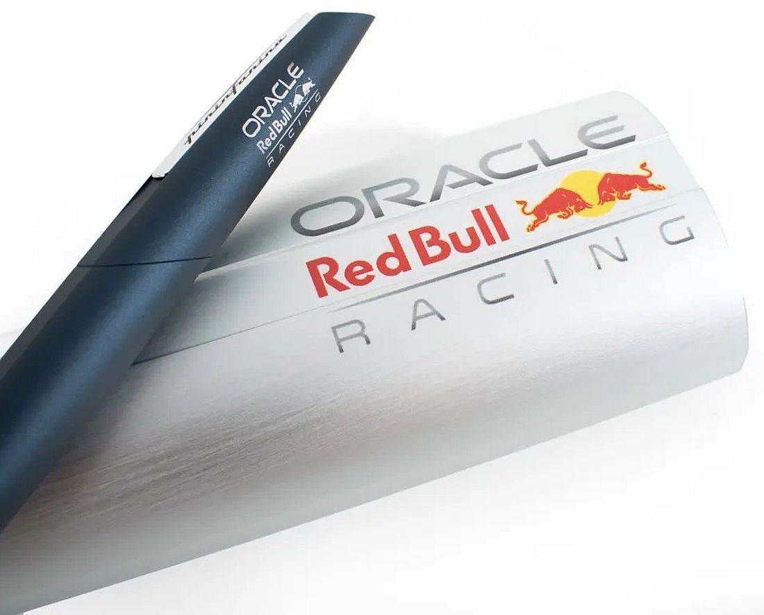 Roller Pininfarina Pf Two - Oracle Red Bull Racing | Ozone.ro